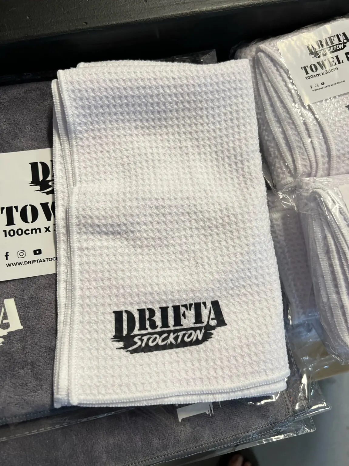 Drifta Stockton Towel - Drifta Camping & 4WD