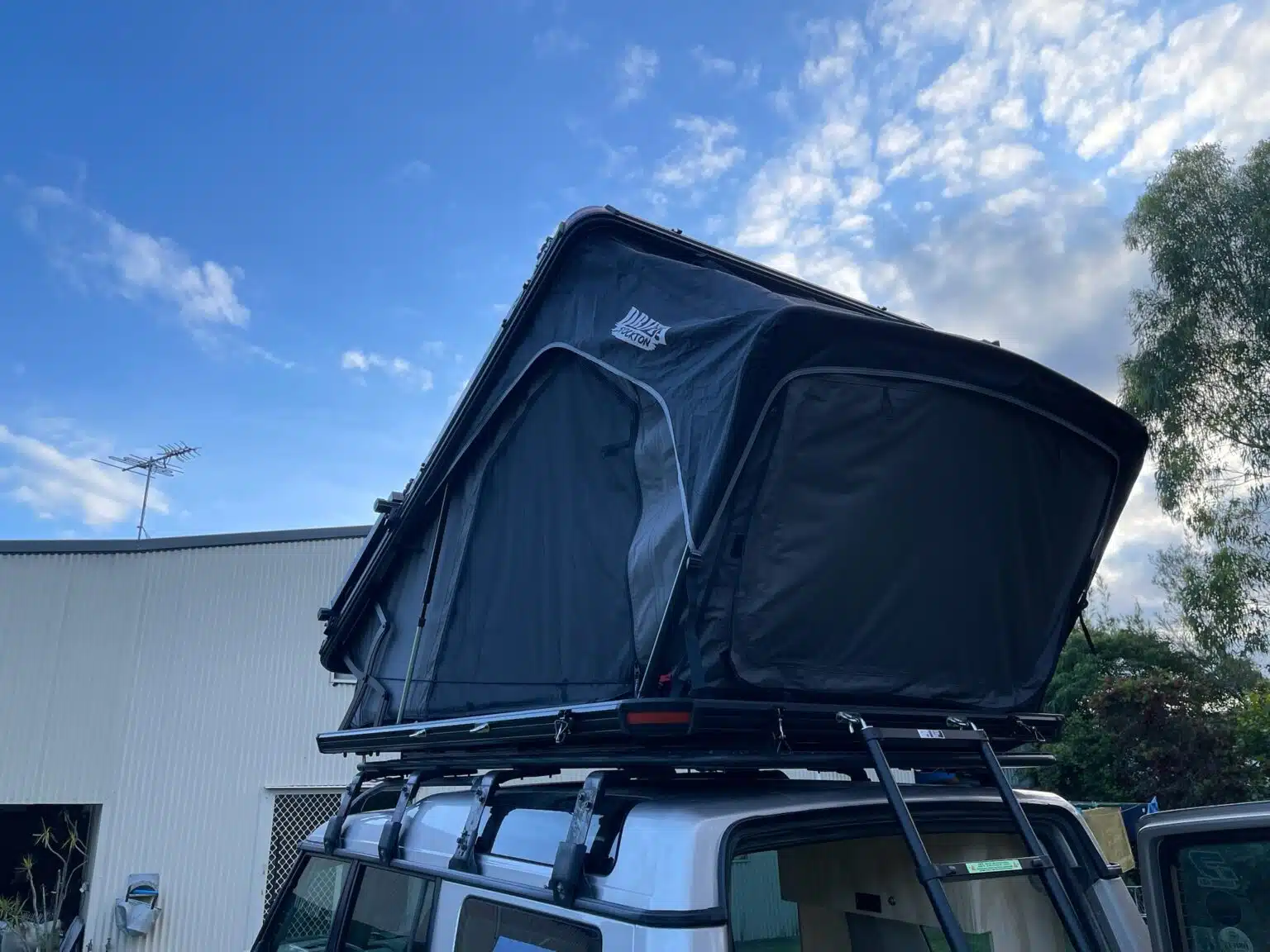 Wildlands Bush Cruiser Version 2 Roof Top Tent - Drifta Camping & 4WD